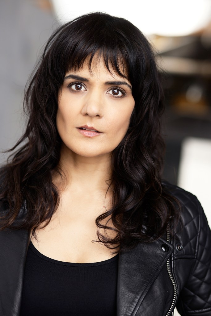 Headshots & Modeling Portfolio – Esther Mira