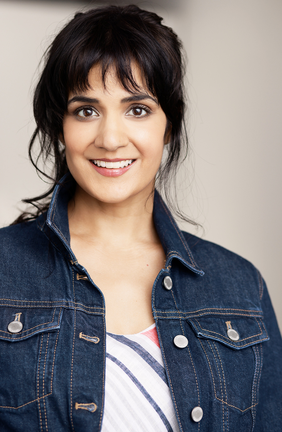 Headshots & Modeling Portfolio – Esther Mira